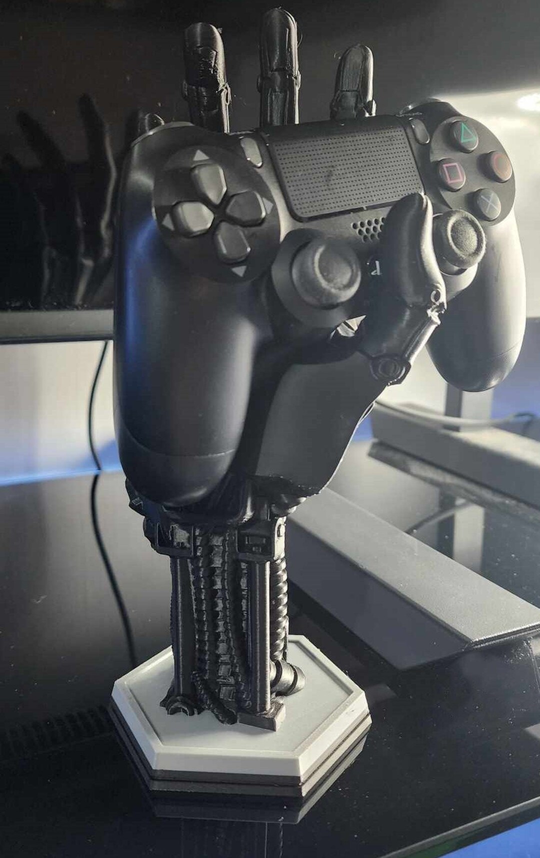 Mechanical / Robot Hand Controller Holder Holds All Controllers. 3D ...