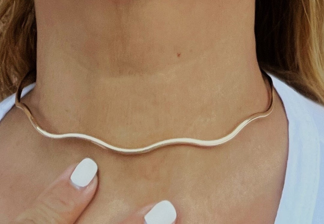 Wavy 18K Gold Plated Collar Necklace - Etsy