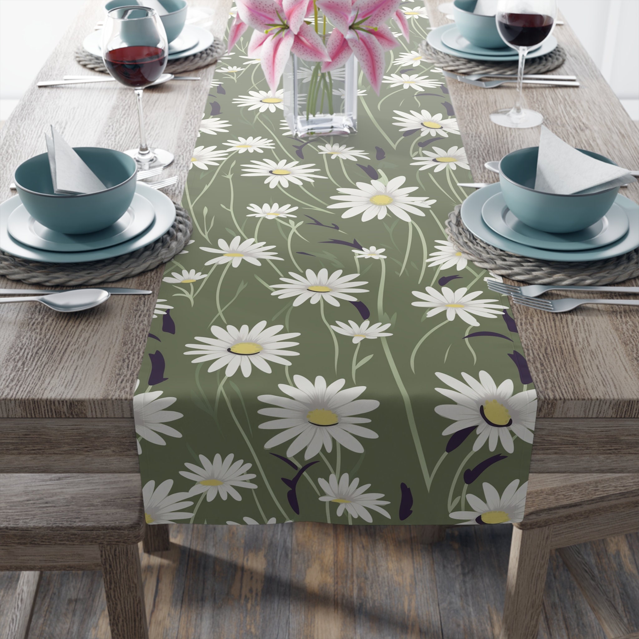 Sage Green and Lavender Daisy Table Runner Floral Design - Etsy