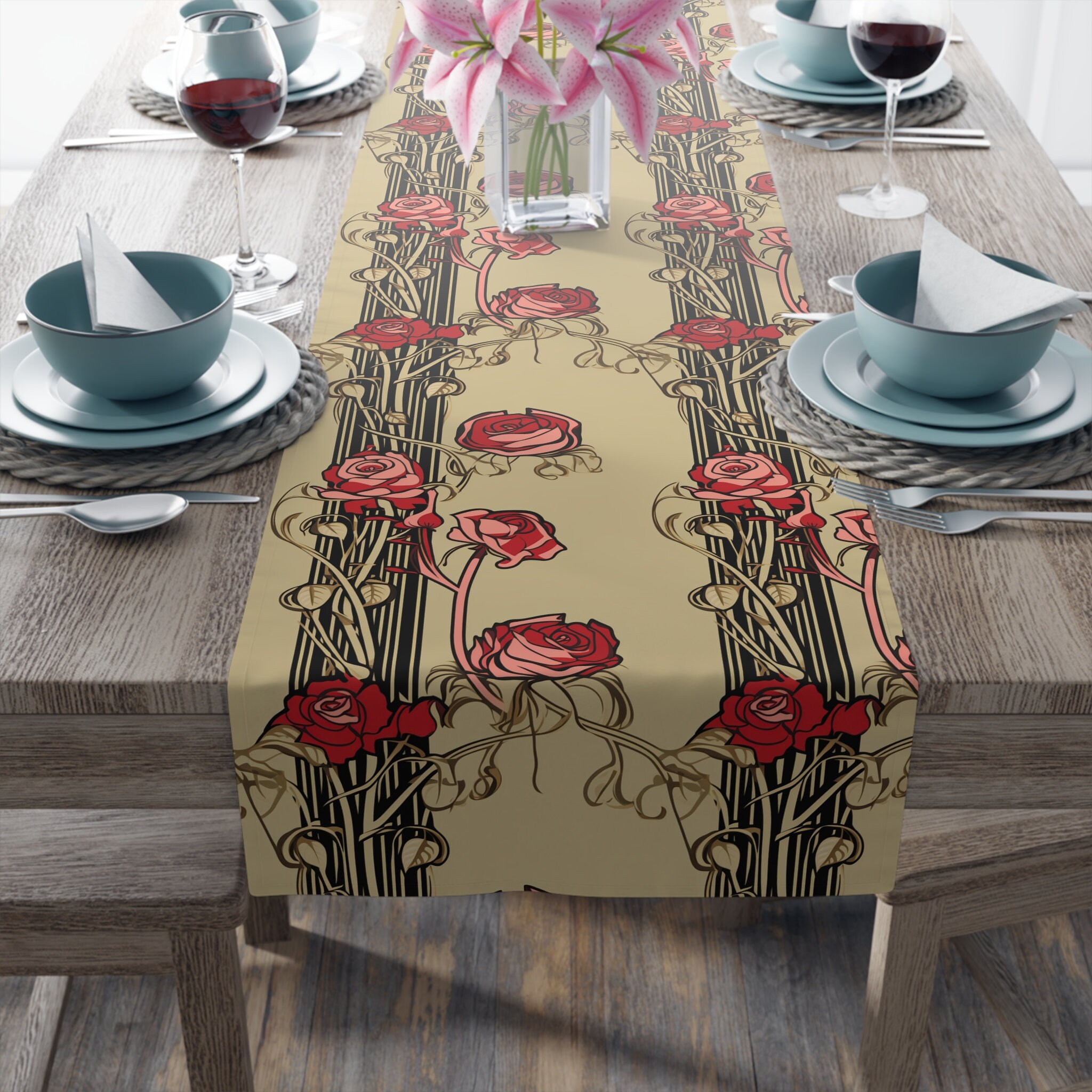 Romantic Red Roses Table Runner, Champagne-pink Floral Design, Ideal ...