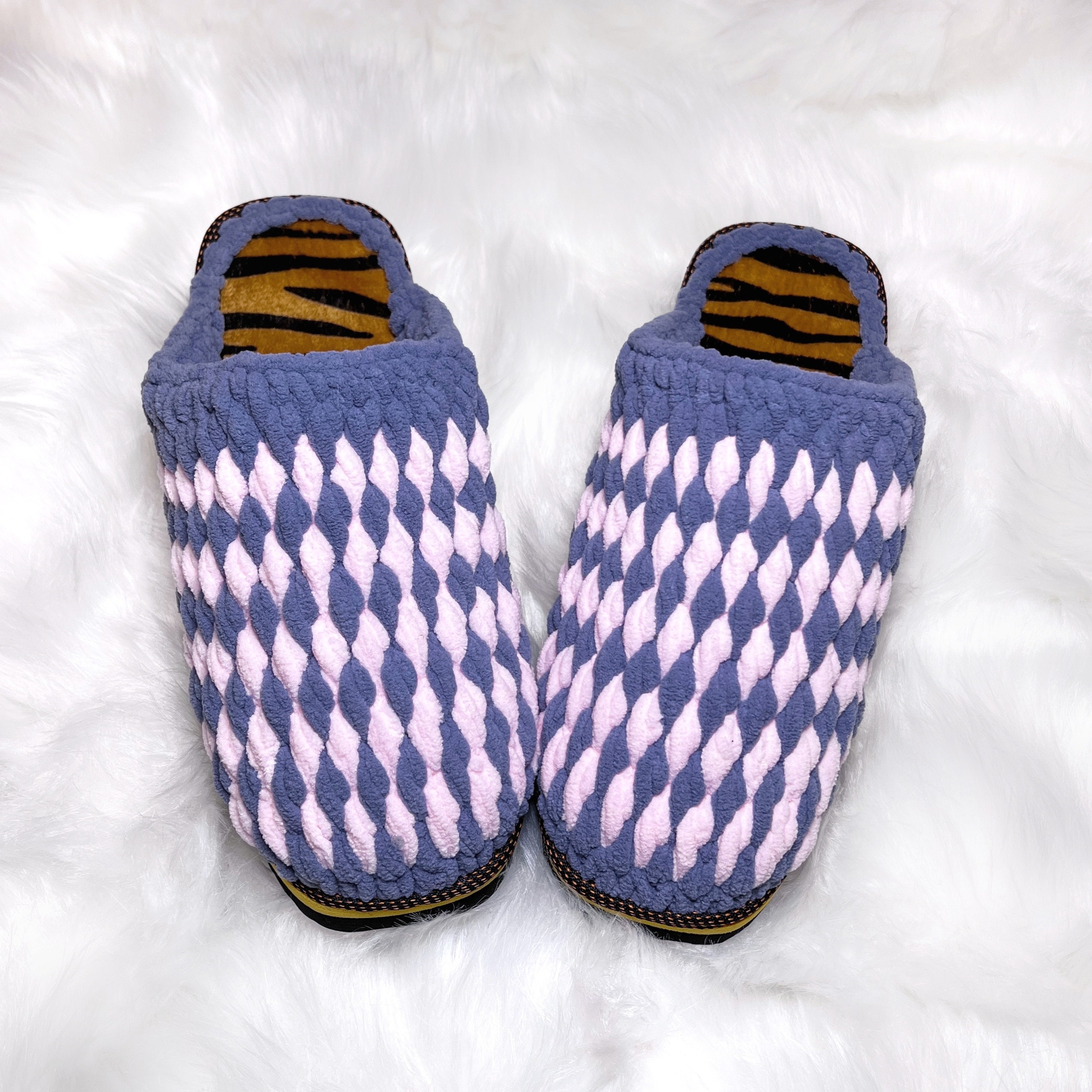 Handmade Gray and Pink Pattern Crochet Slipper Yarn Slippers Warm ...