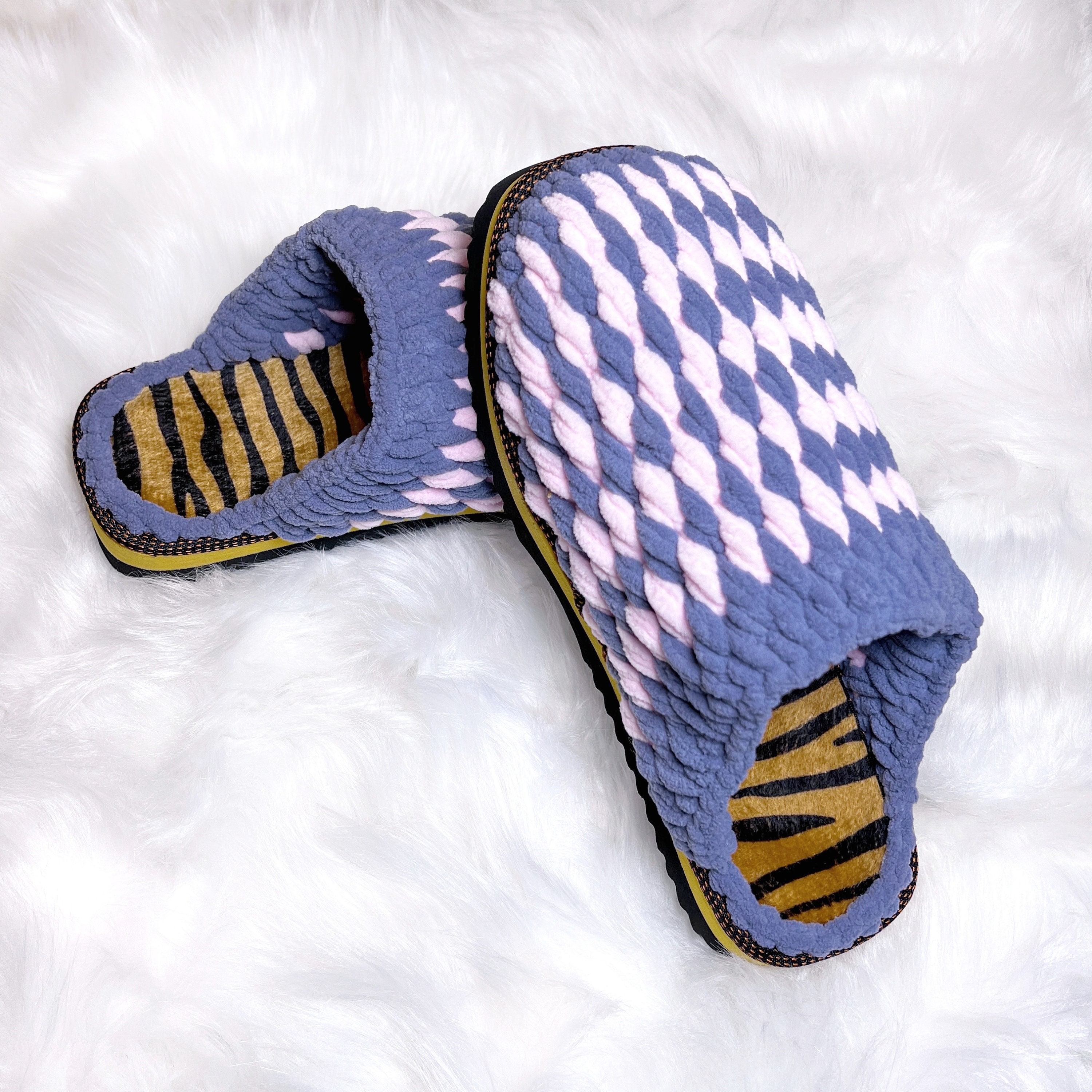 Handmade Gray and Pink Pattern Crochet Slipper Yarn Slippers Warm ...