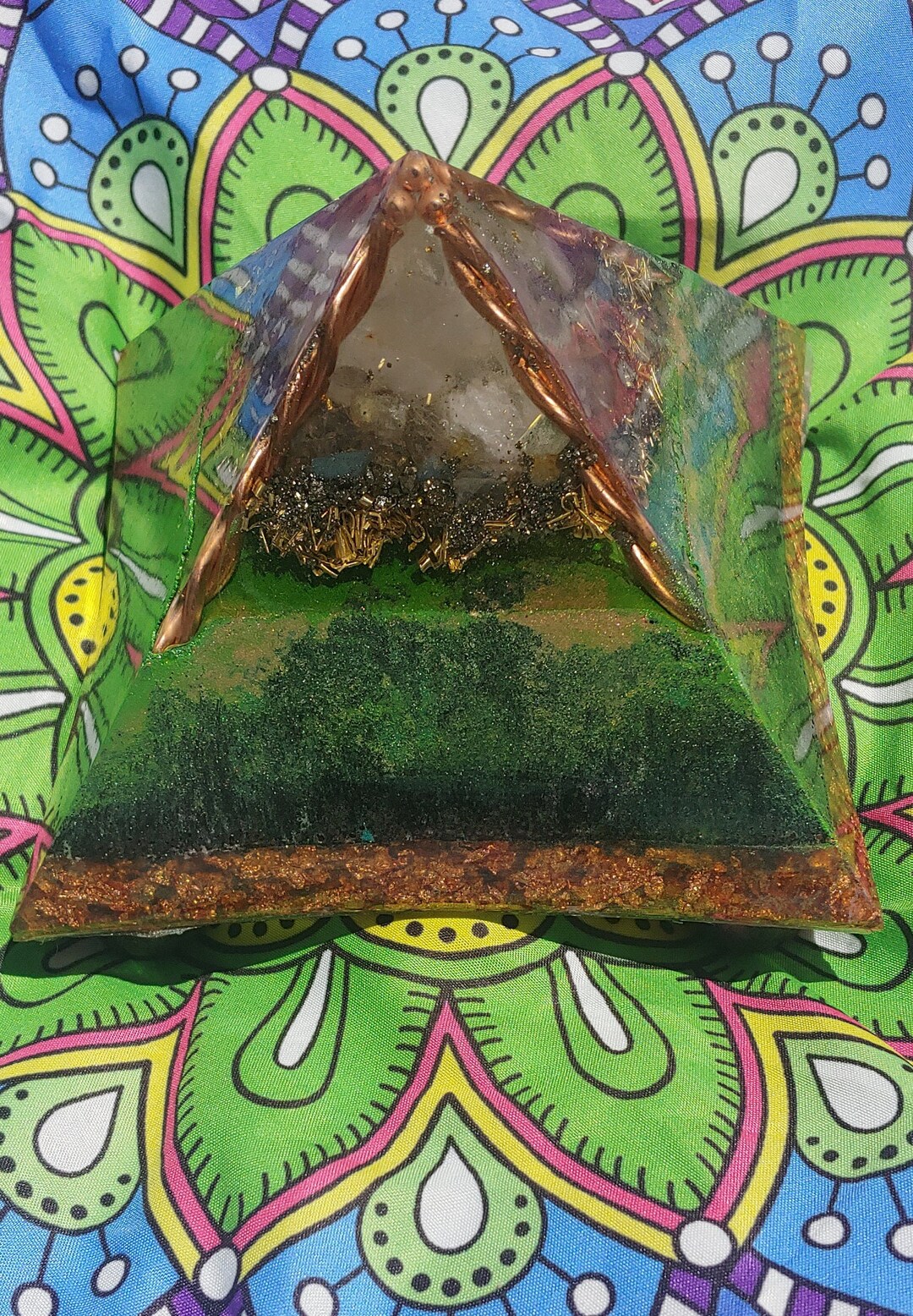 Orgonite Pyramid With 12 Gauge Twisted Copper Wire , Rose Quartz ...