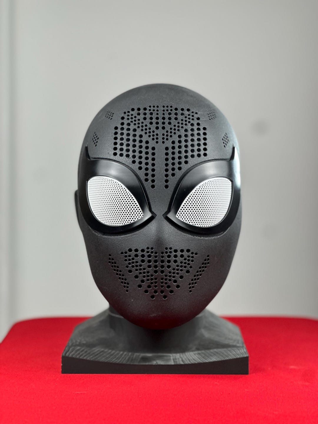 URRUTIA FACESHELL - Etsy