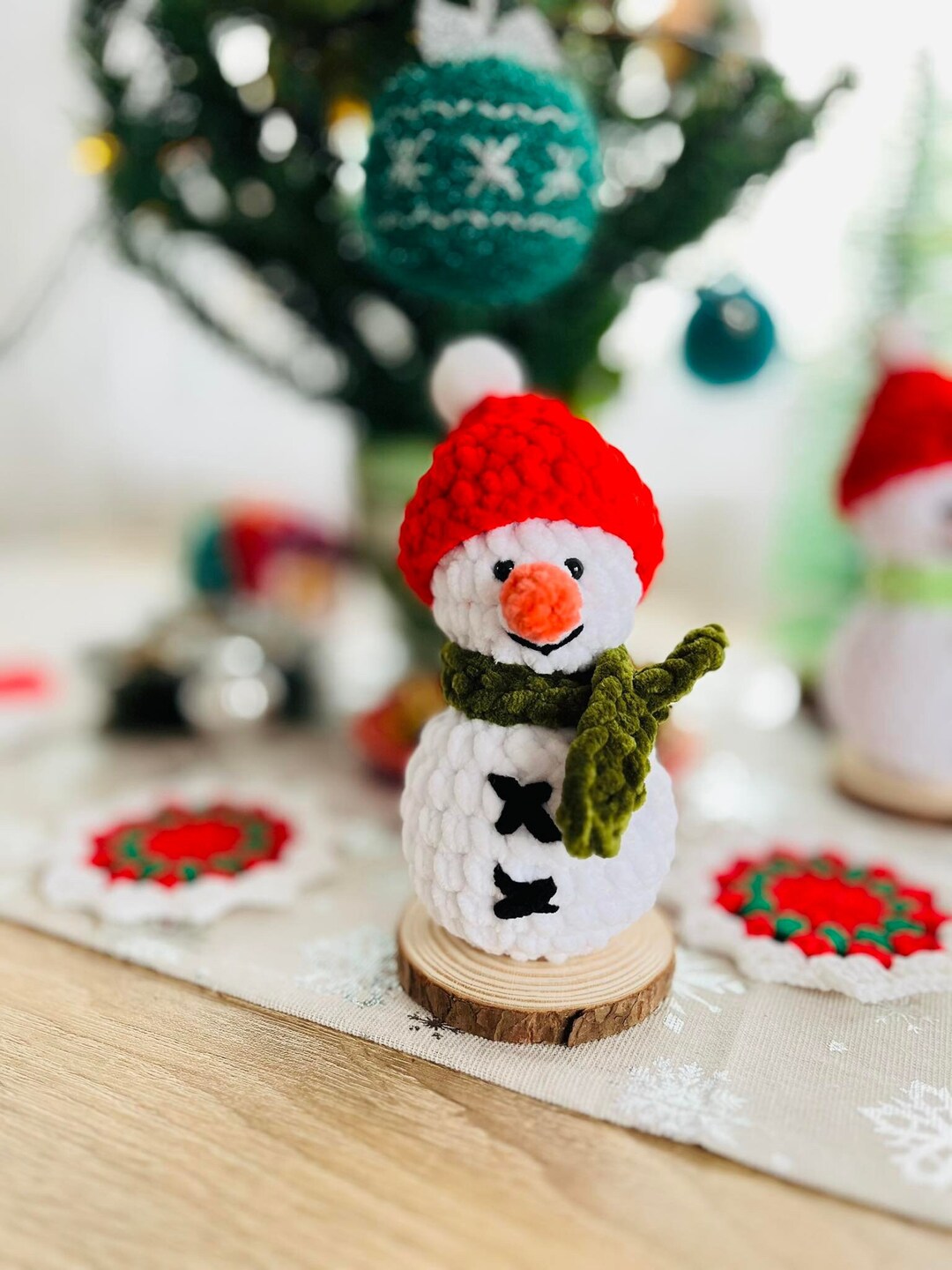 Handmade Snowmen With Red Hat and Wooden Pad, Snowman Decoration ...