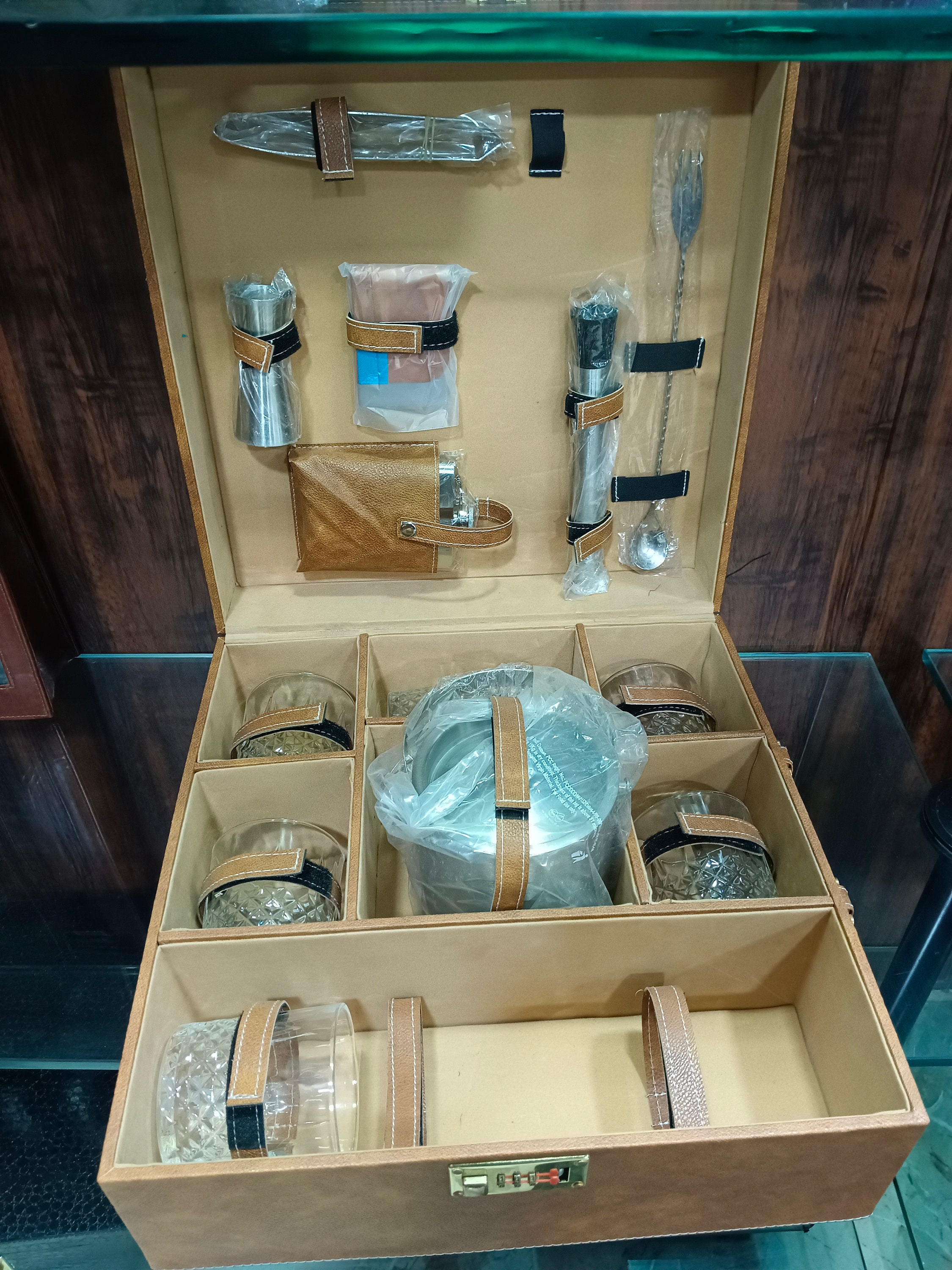 Leather Elegant Bar Accessories Tool | Portable Leatherette Briefcase ...