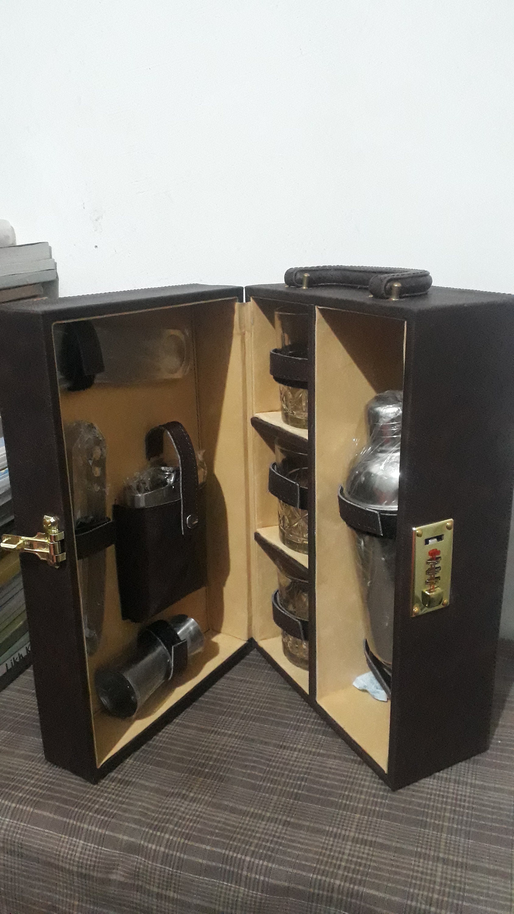 Leather Elegant Bar Accessories Tool | Portable Leatherette Briefcase ...