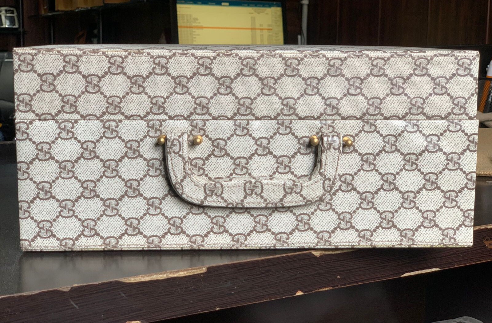 Elegant Bar Accessories Tool | Portable Leatherette Briefcase Bar Set ...