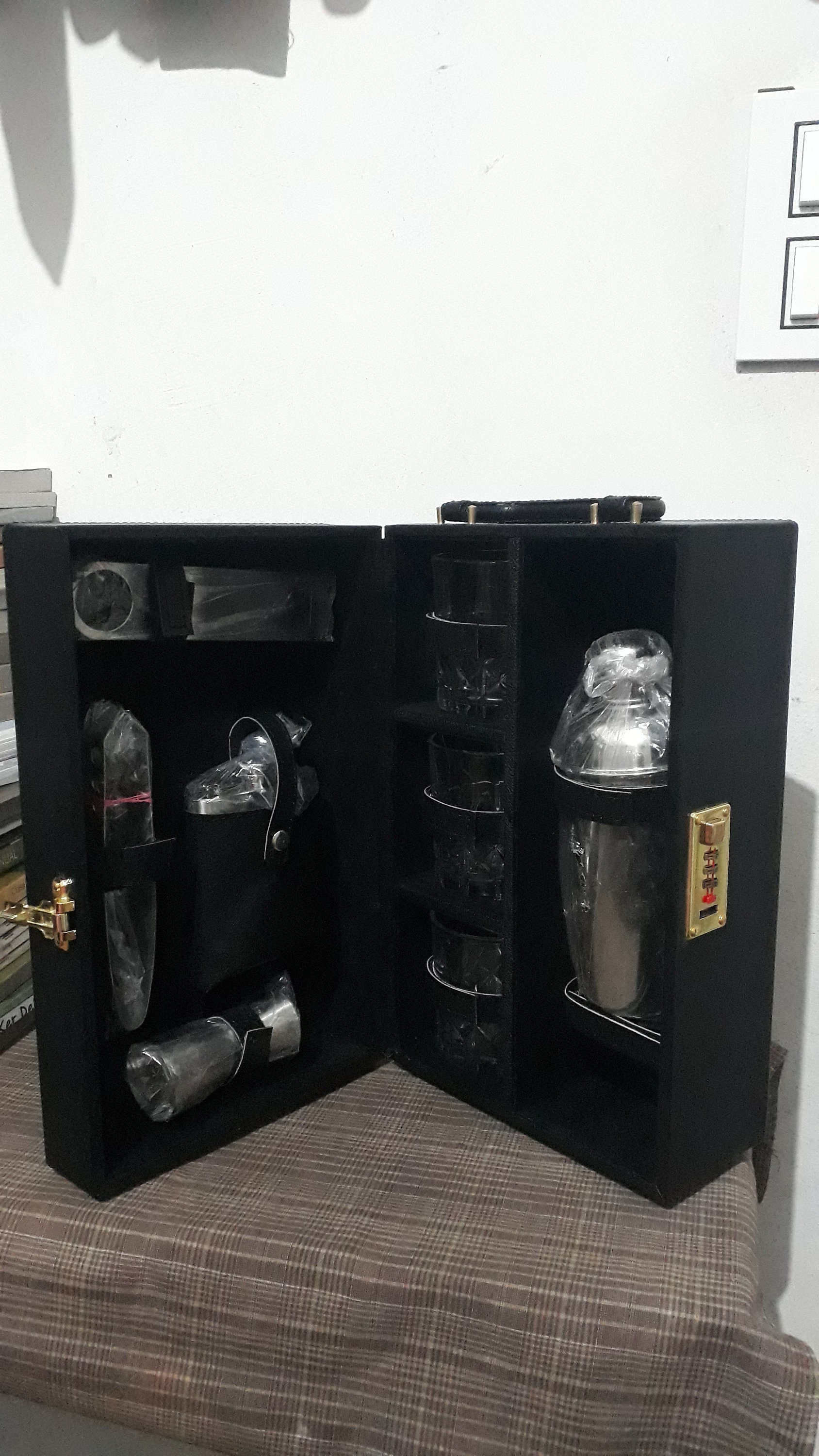 Black Elegant Bar Accessories Tool | Portable Leatherette Briefcase Bar ...