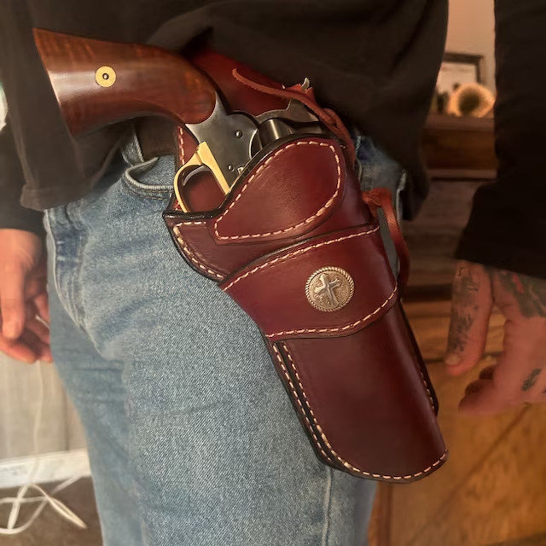 Hand Plain Raccoon Hunter Holster, Hand Tooled Holster Handmade Leather ...