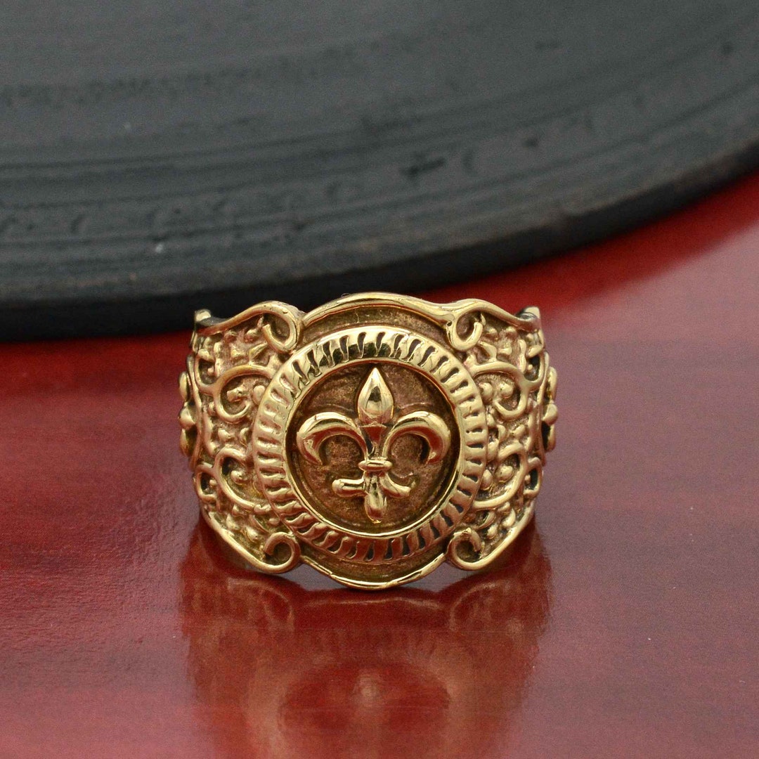 Gold Fleur De Lys Brass Ring: French Lily Signet, Costume Fashion, - Etsy