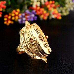 Snuff Ring ,secret Poison Ring, Gold Poison Ring ,unique Poison Ring ...