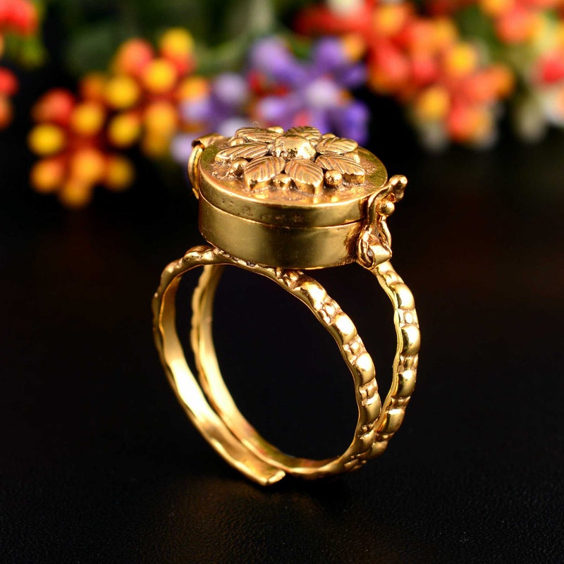 Poison Ring - Etsy