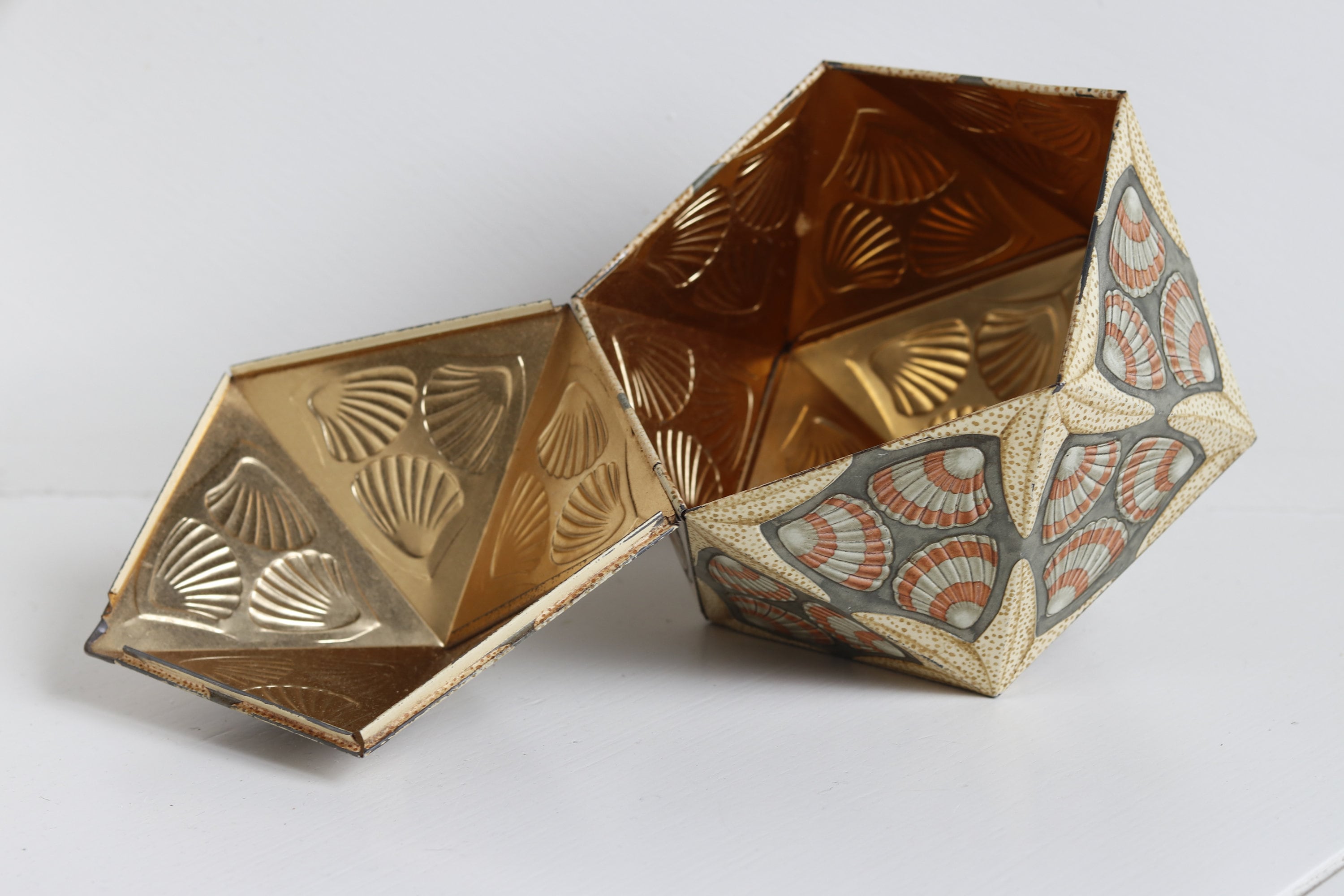 M.C. Escher Icosaeder Verblifa Tin 1963 - Etsy