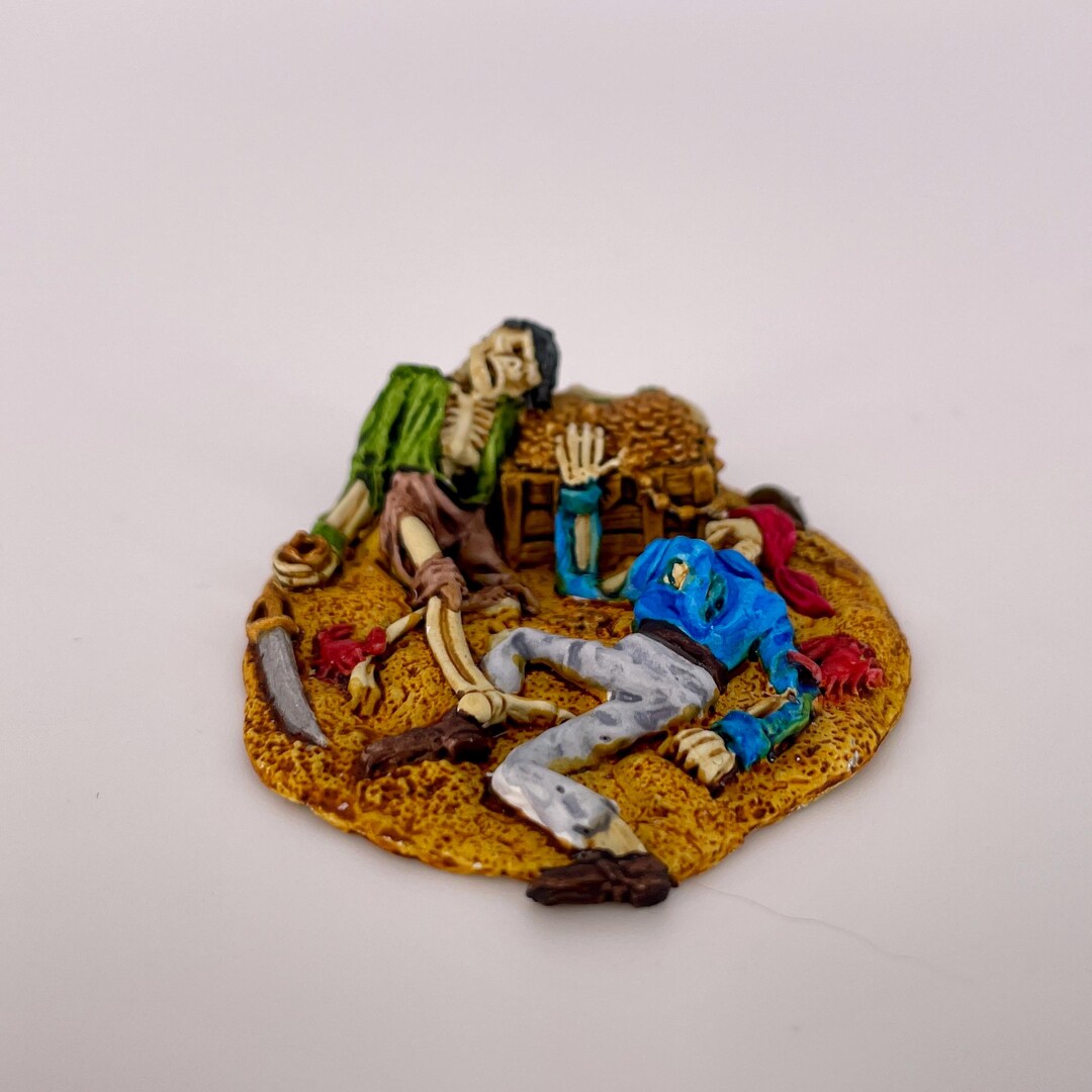 Pirate Treasure Chest and Gold Pile, Hand-painted Miniature Scenery ...