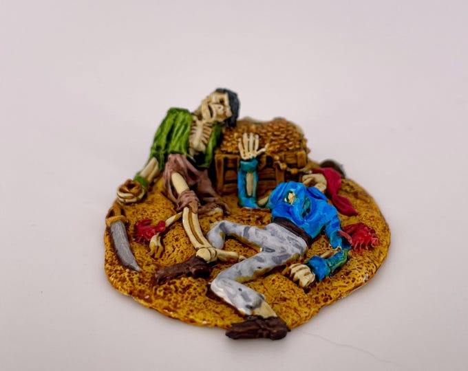 Pirate Treasure Chest and Gold Pile, Hand-painted Miniature Scenery ...