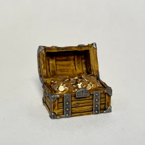 Treasure Chests, Hand-painted Miniature Loot Token Scenery for Tabletop ...