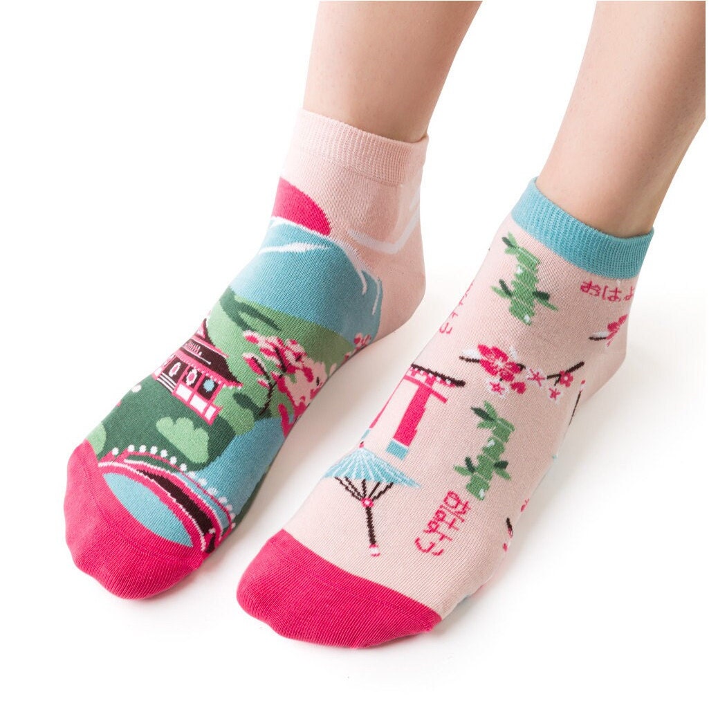 Tokyo Japan Cherry Blossom Arigato Pink Unisex Socks, Funny Socks, Cozy ...