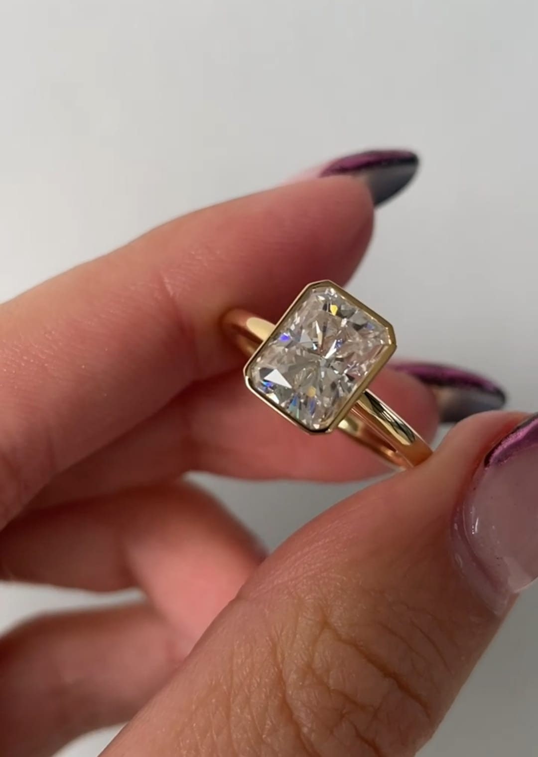 Ice Crushed 4 CT Radiant Cut Moissanite Diamond Ring Bezel Setting Ring ...