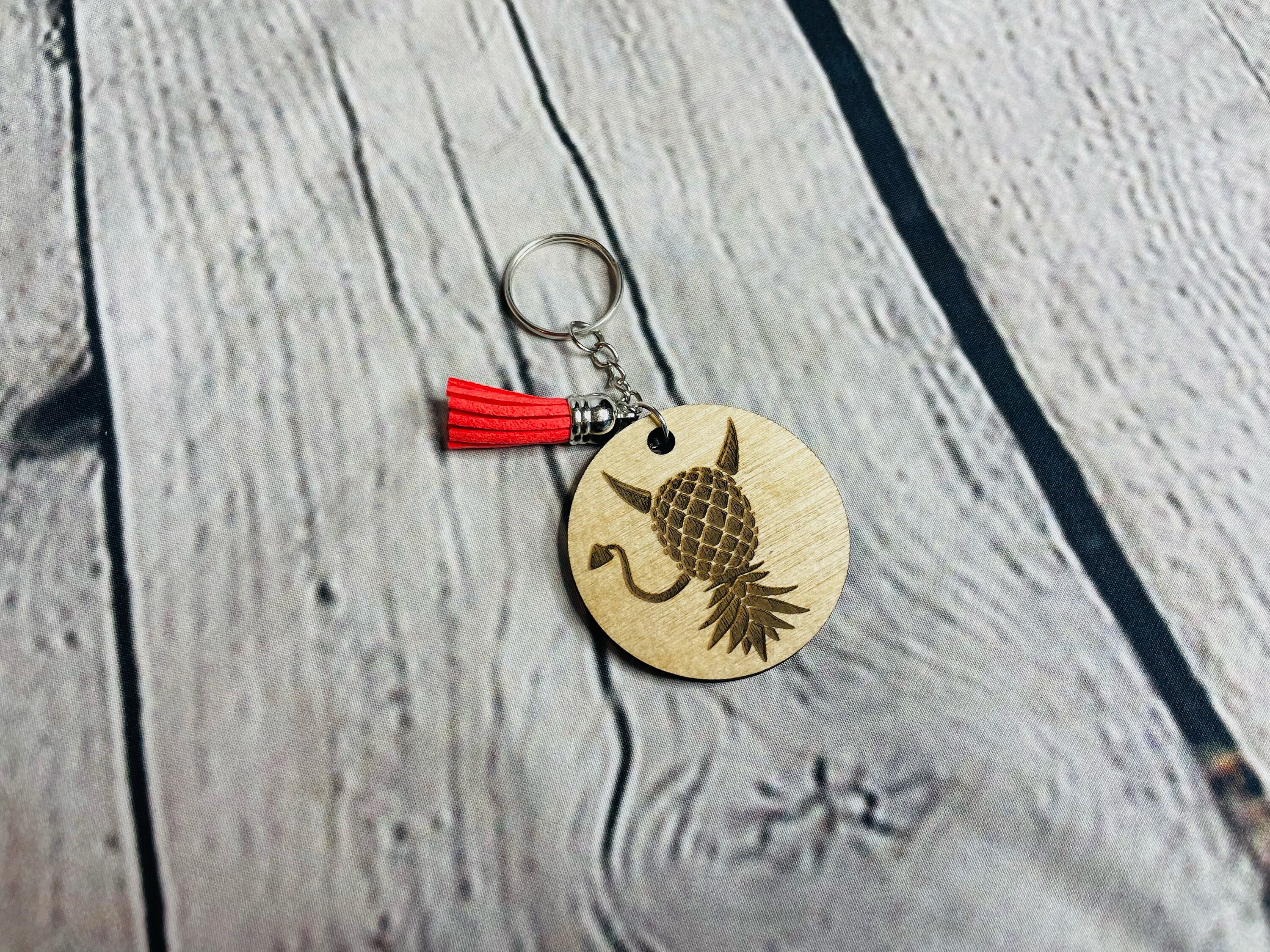 Upside Down Pineapple Keychain, Naughty Devil Pineapple, Alternative ...