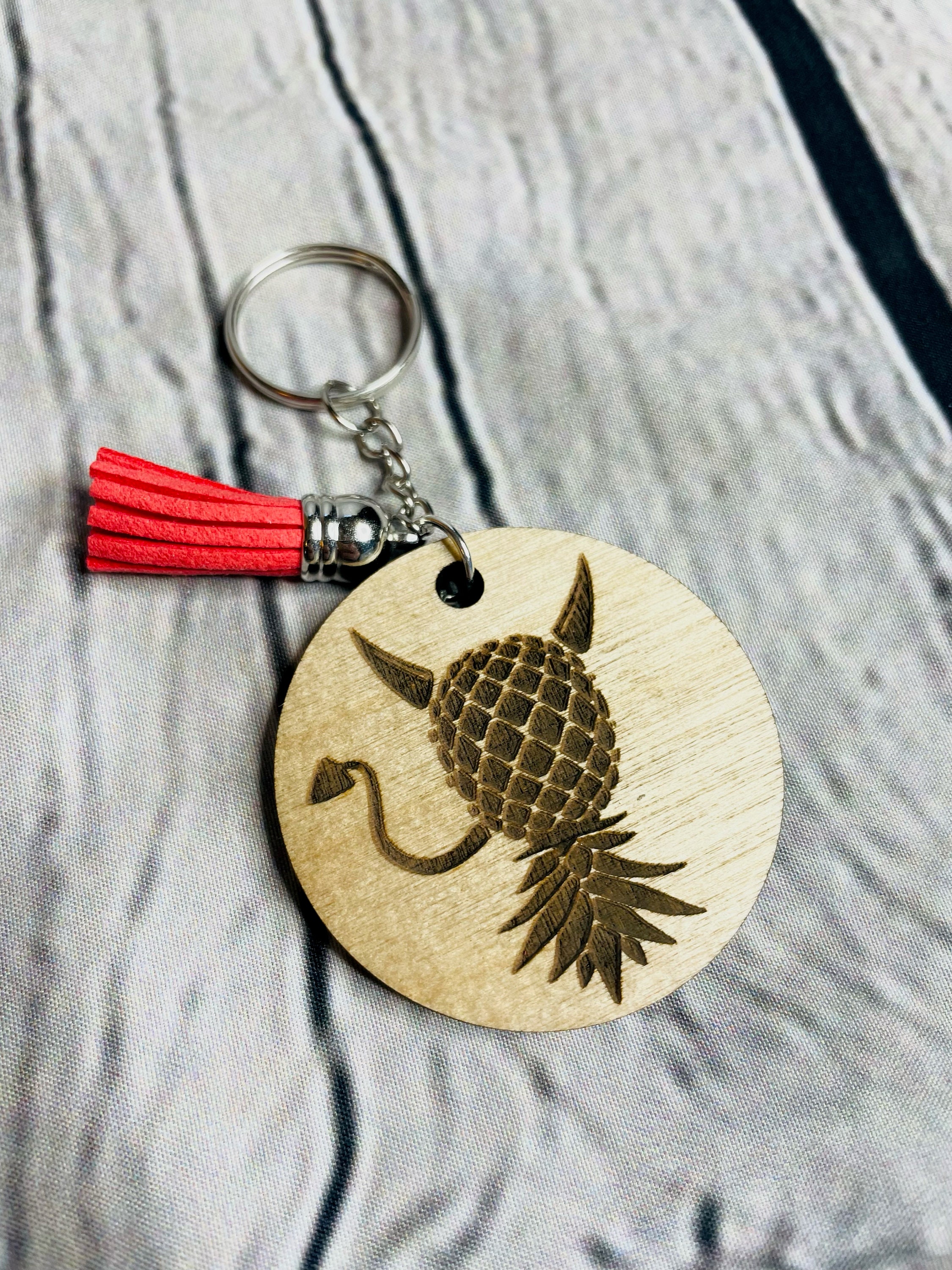 Upside Down Pineapple Keychain, Naughty Devil Pineapple, Alternative ...
