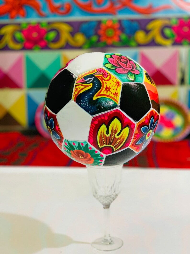 Truck Art Football | Pakistani Folk Paintings | Decorative Truck Art ...