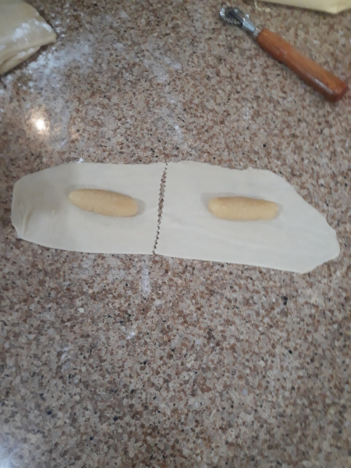 Moroccan Cookies: Gazelle Ankles (كعب الغزال), Also Known in French as ...
