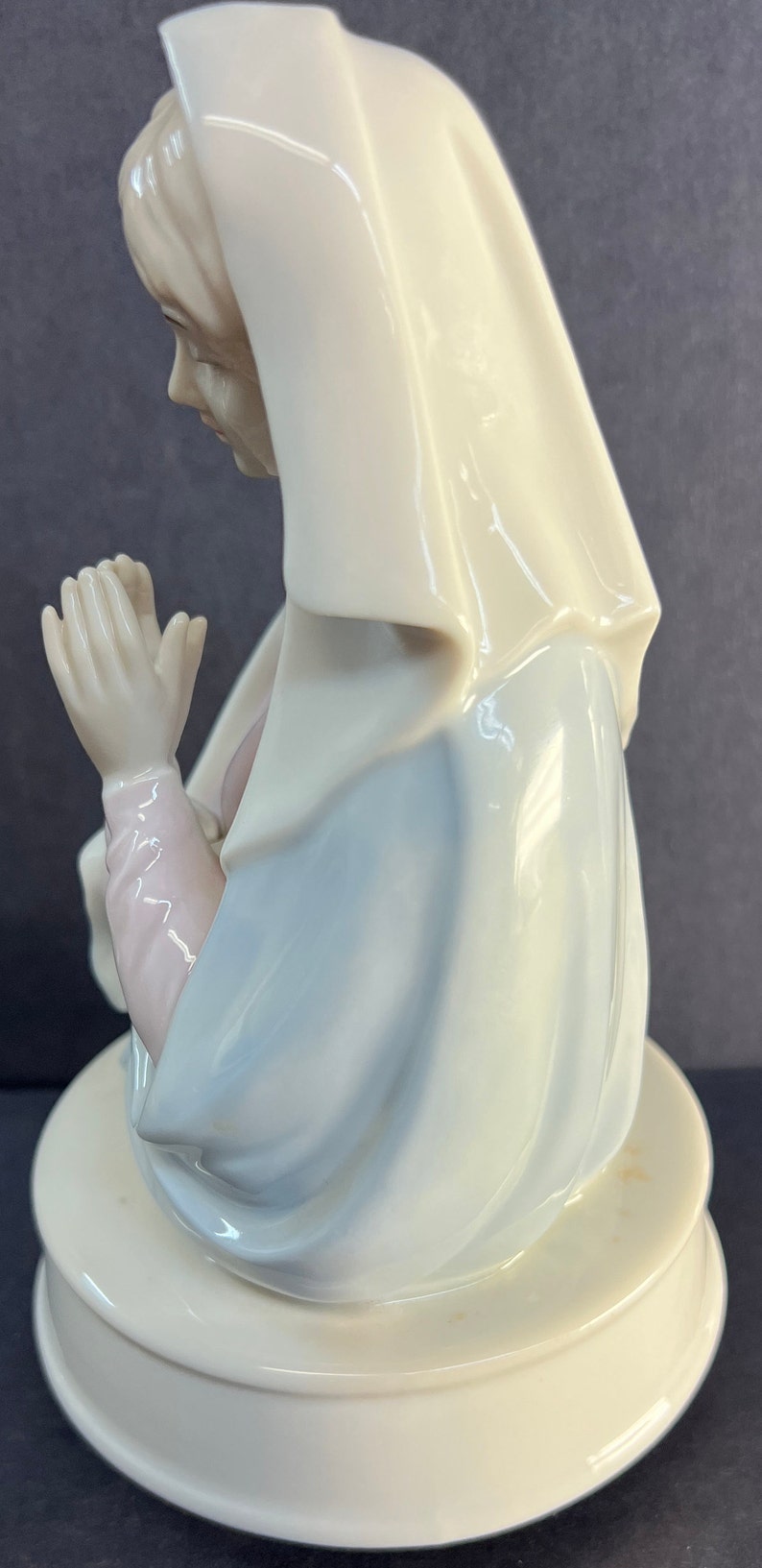 Mother Mary Musical Statue, Praying Hands, Vintage From 1980's, Brand ...