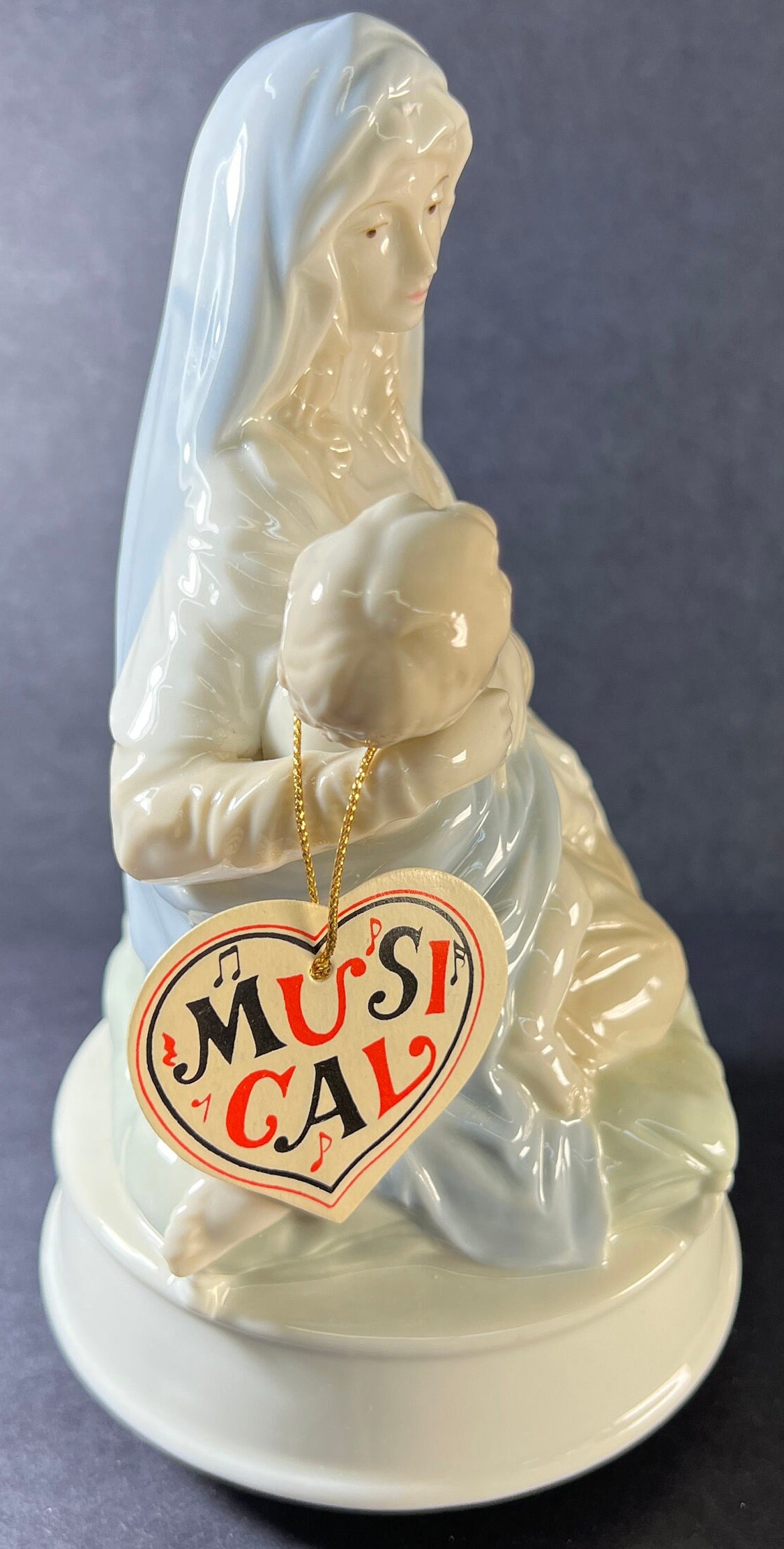 Mother Mary Musical Statue, Vintage From 1980's, Brand New, Never Used ...