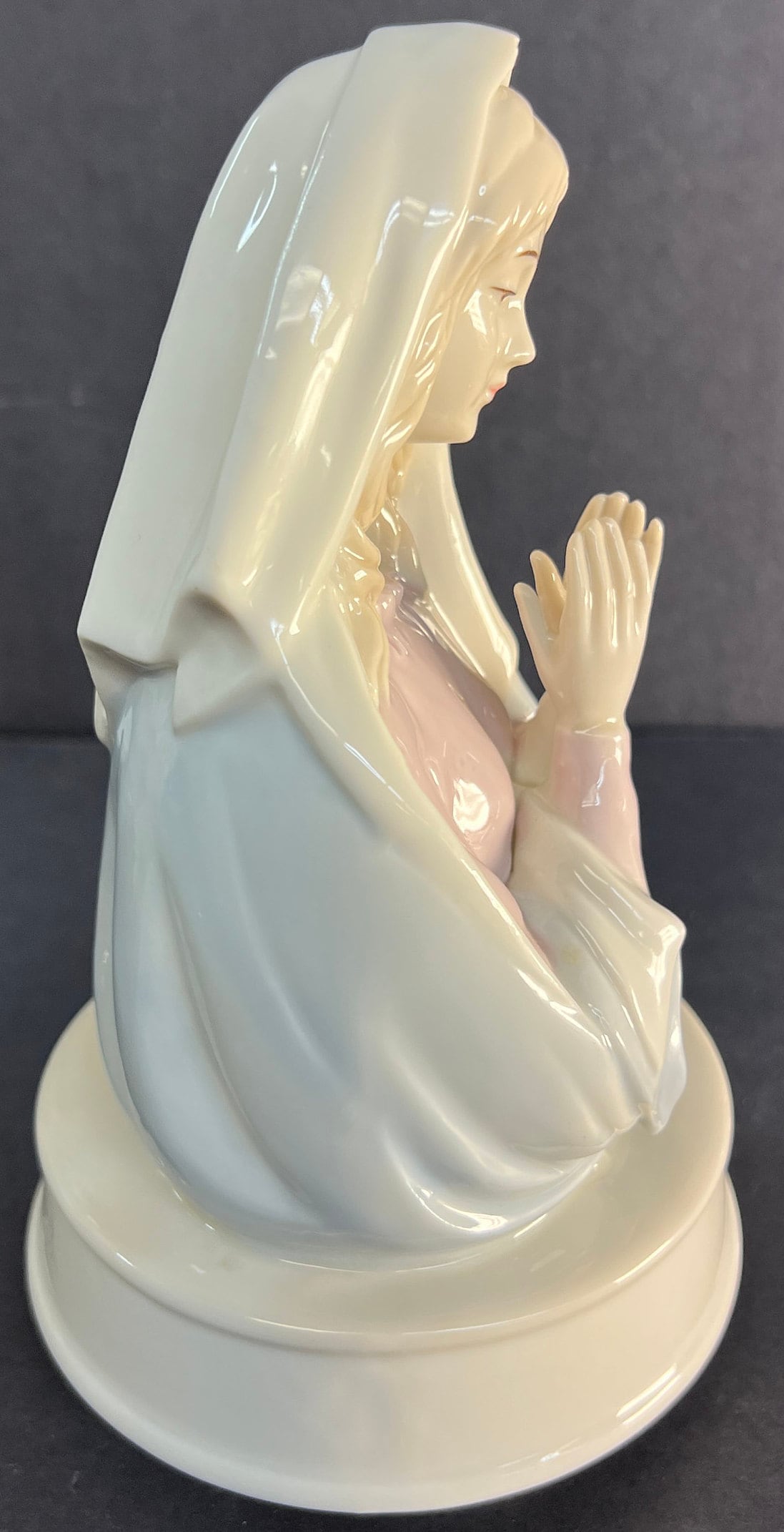 Mother Mary Musical Statue, Praying Hands, Vintage From 1980's, Brand ...