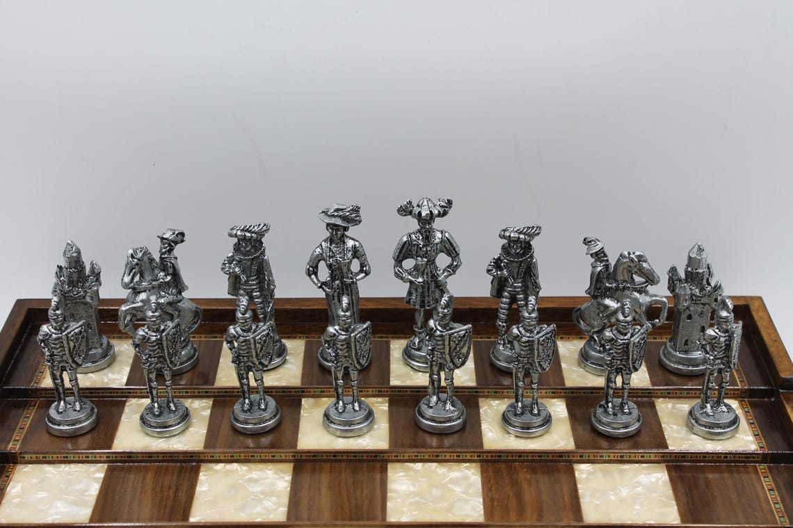 Historical Spanish Royal Guards Metal Chess Set for Adults Amphitheatre ...