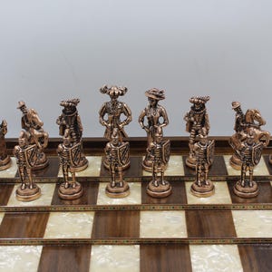 Historical Spanish Royal Guards Metal Chess Set for Adults Amphitheatre ...