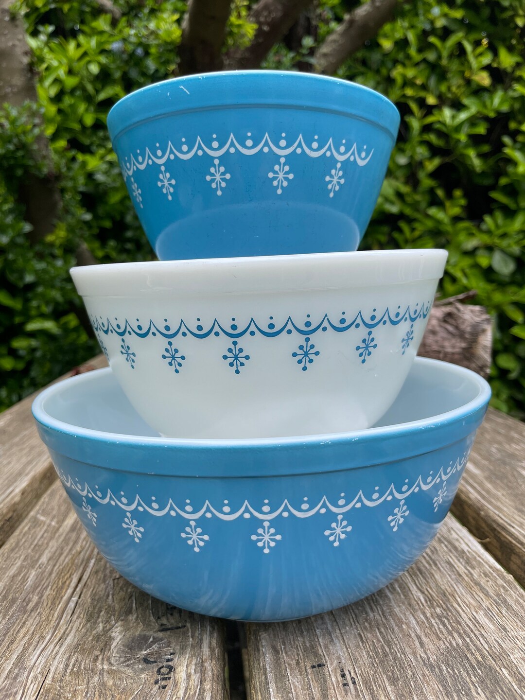 Set of 3 Pyrex Mixing Bowls Blue Snowflake Garland - Etsy
