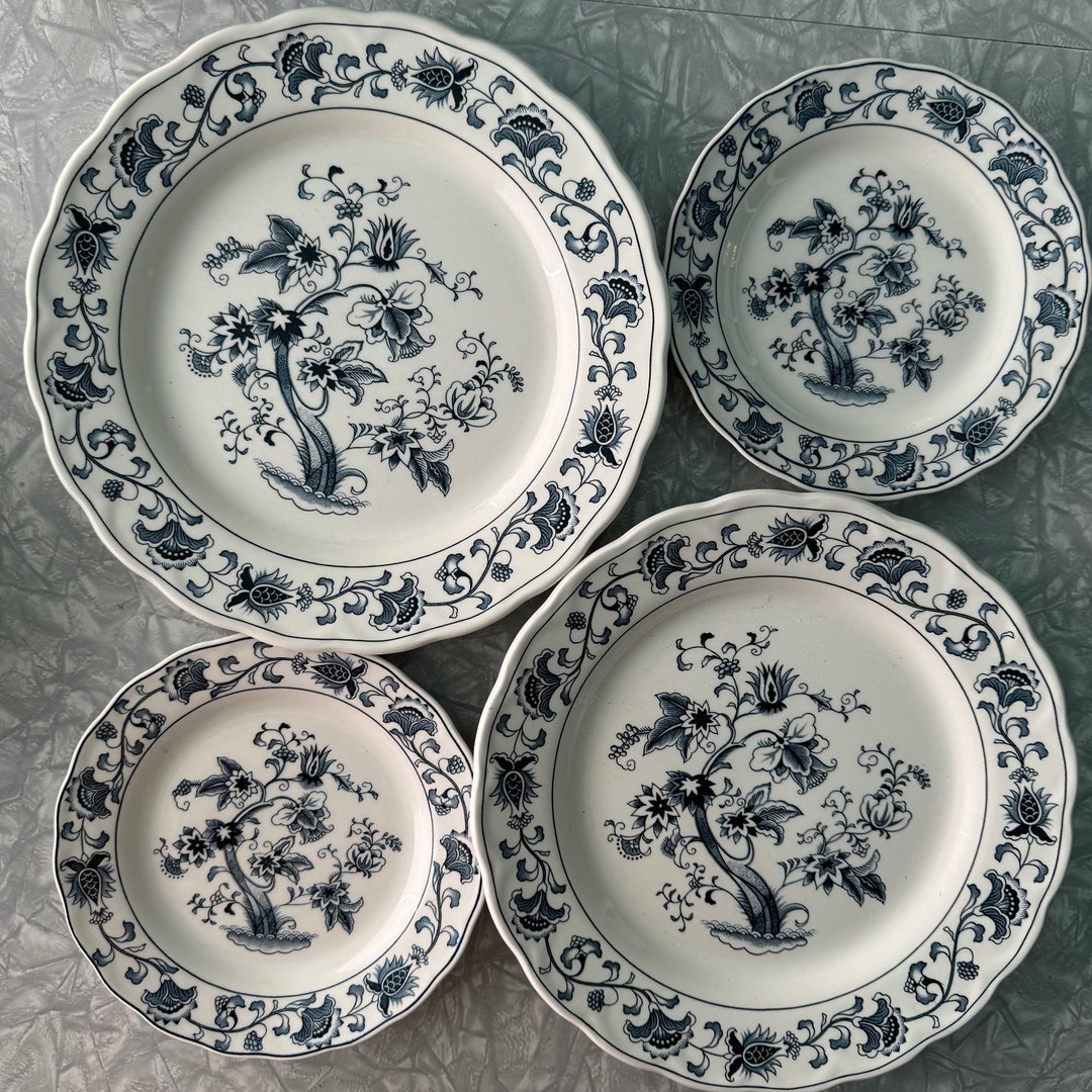 Set of 4 Plates Nikko Double Phoenix Ming Tree Pattern Includes 2 ...