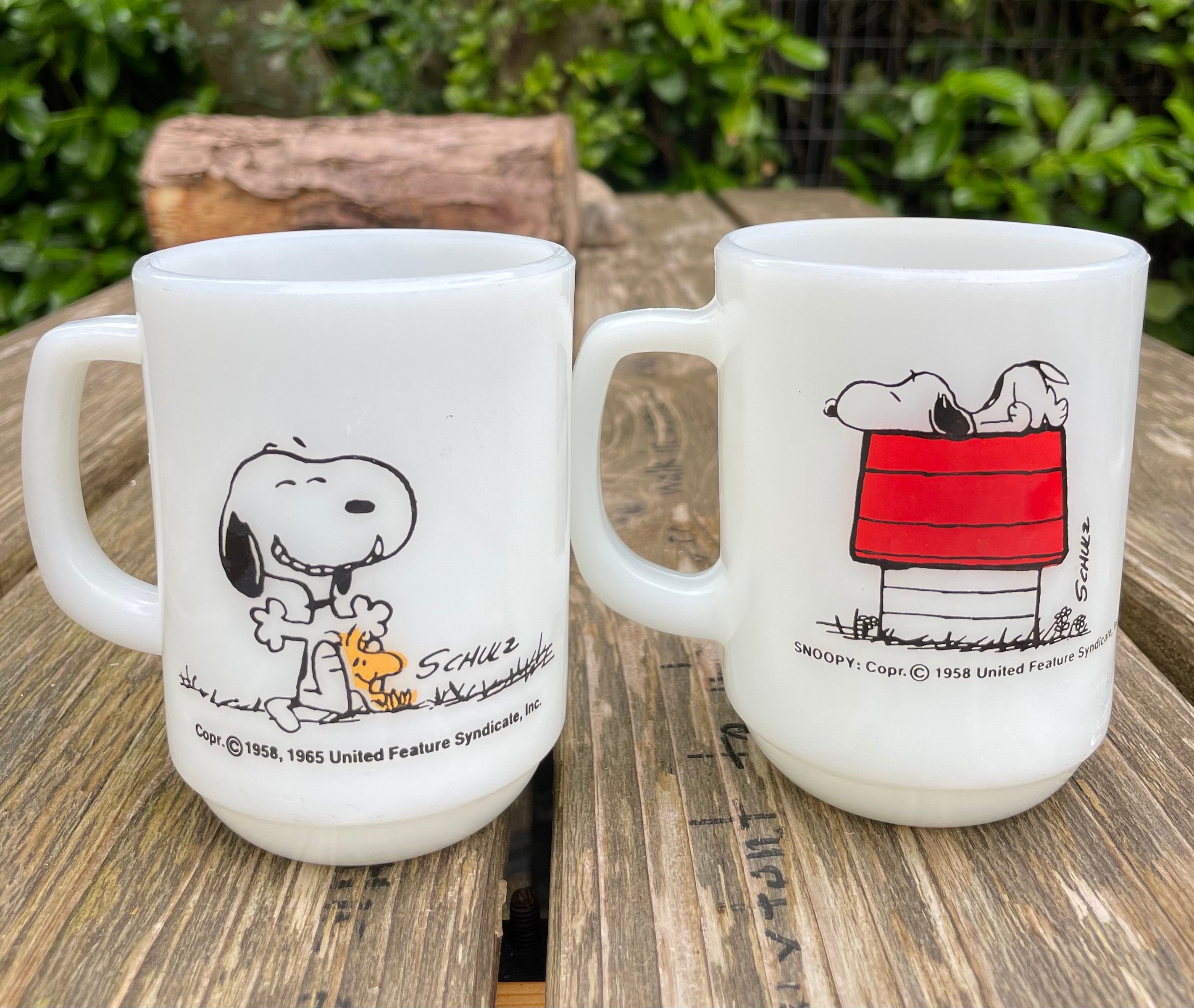 Set of 2 Snoopy Fire King Glass Mugs Vintage Rare - Etsy