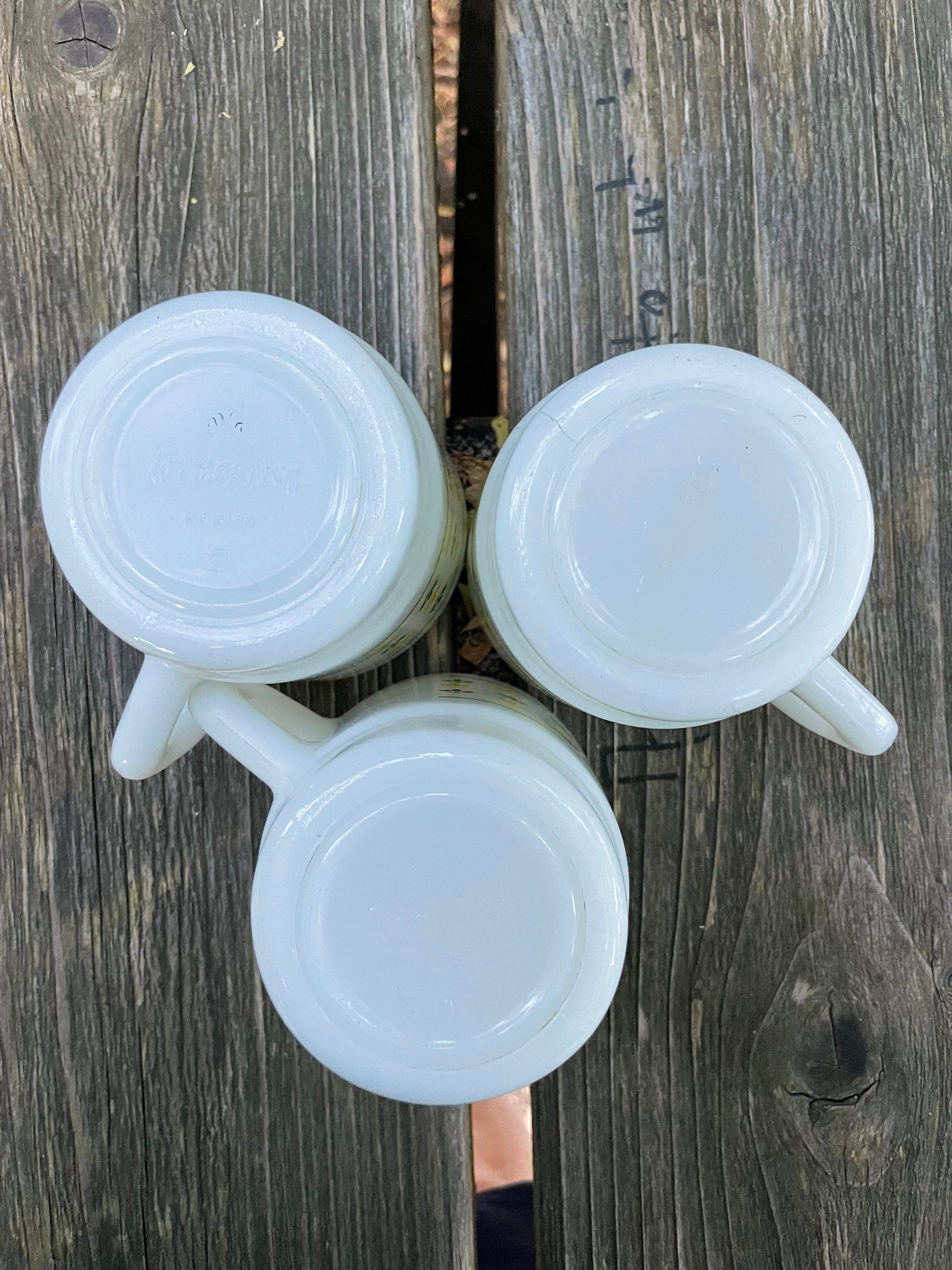 Vintage Milk Glass Mugs Set of 3 Termocrisa Green and Yellow on White ...