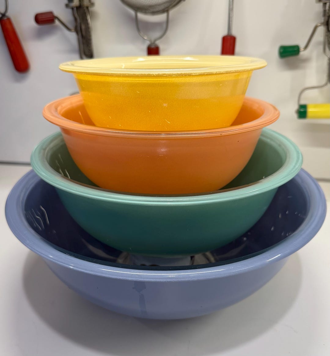 Set of 4 Pyrex Pastels Nested Mixing Bowls Blue Green Coral Yellow - Etsy