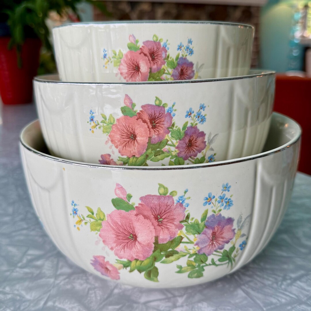 Set of 3 Nested Mixing Bowls Hall's Superior Quality Kitchenware ...