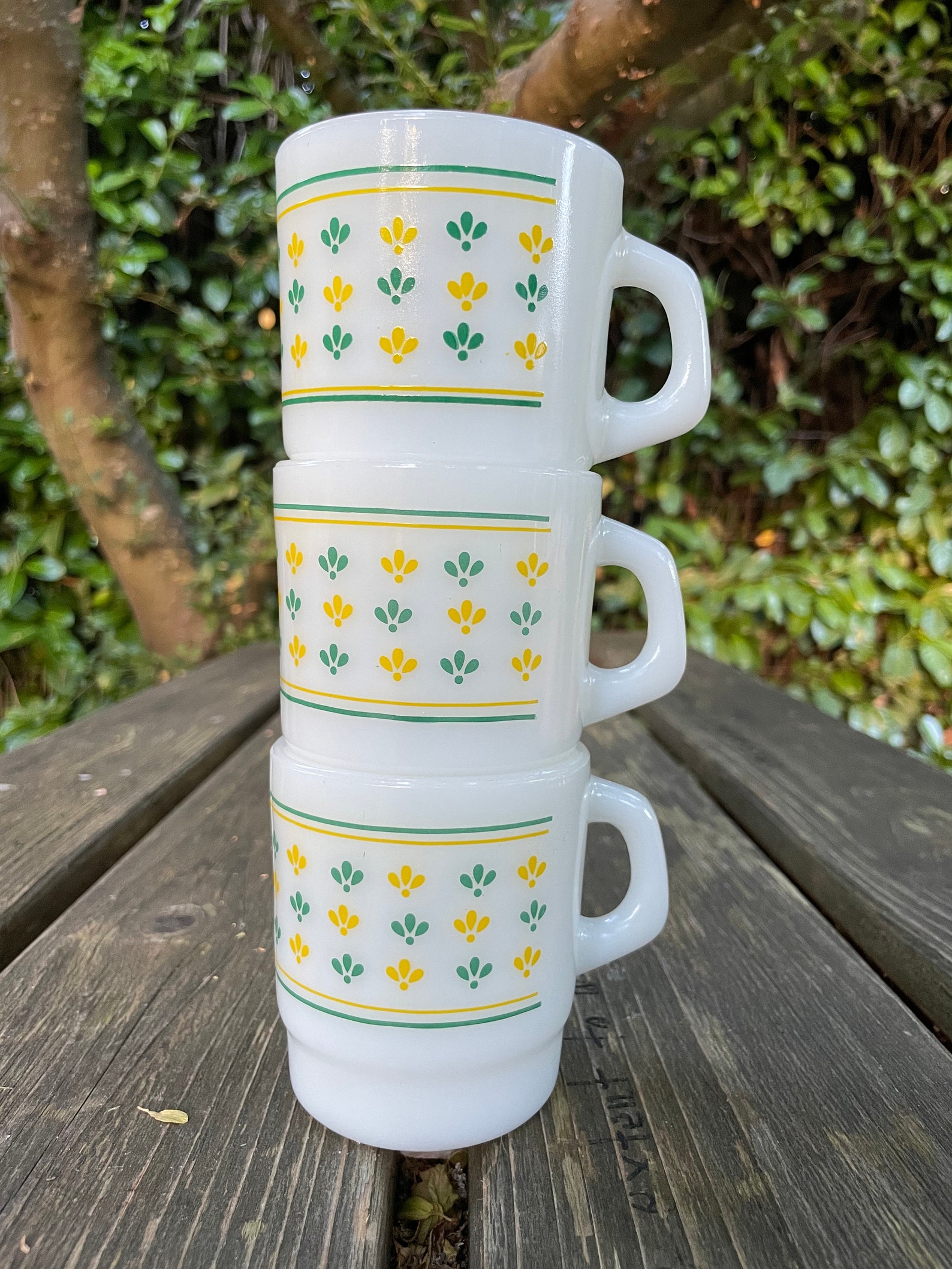 Vintage Milk Glass Mugs Set of 3 Termocrisa Green and Yellow on White ...
