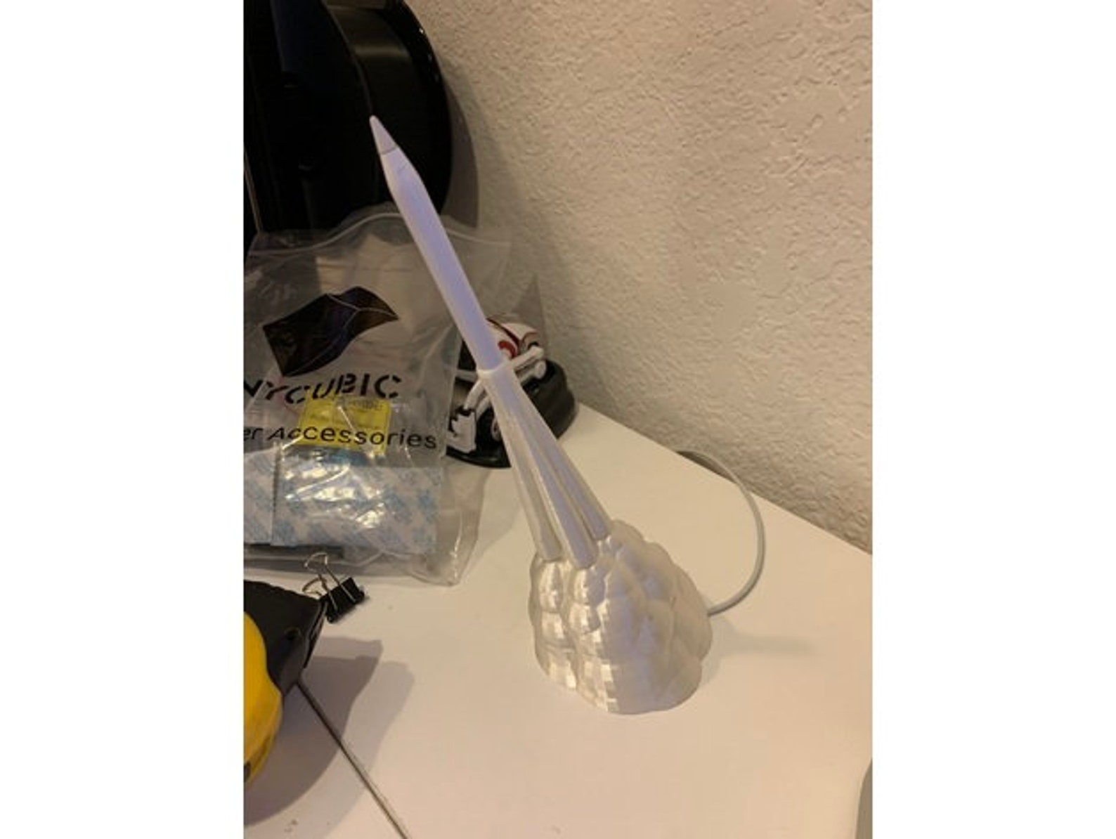 Apple Pencil Charging Rocket Stand (white) - First Generation Apple ...
