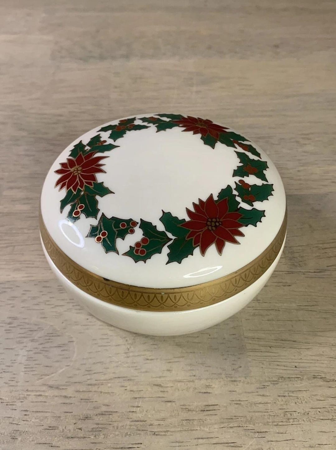 Vintage Lefton Holly Berry Holiday Round Trinket Box Candy Music Box - Etsy