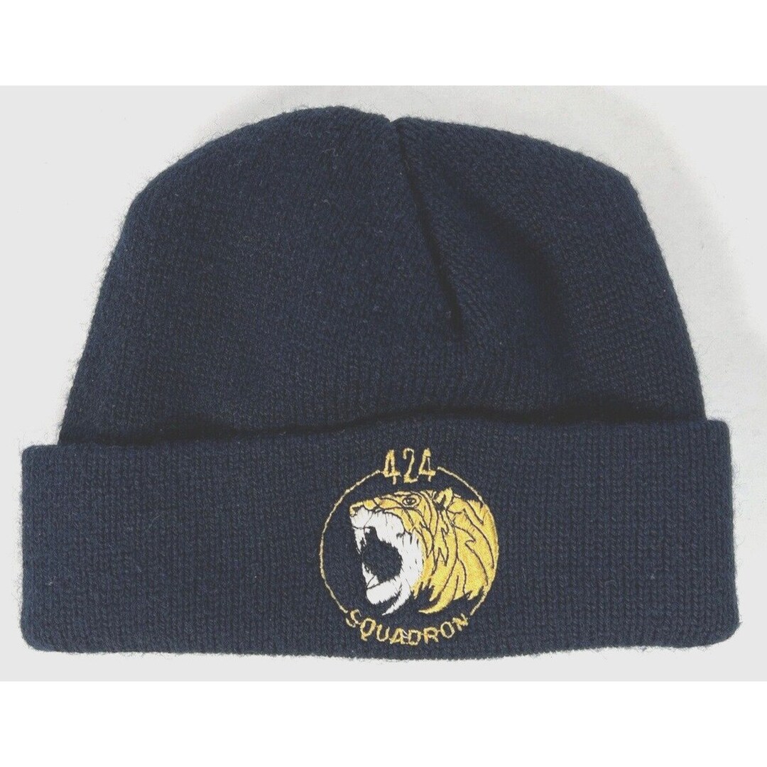 Vintage 424 Squadron Patch on Adult Toque, Canadian, Dark Navy Blue ...