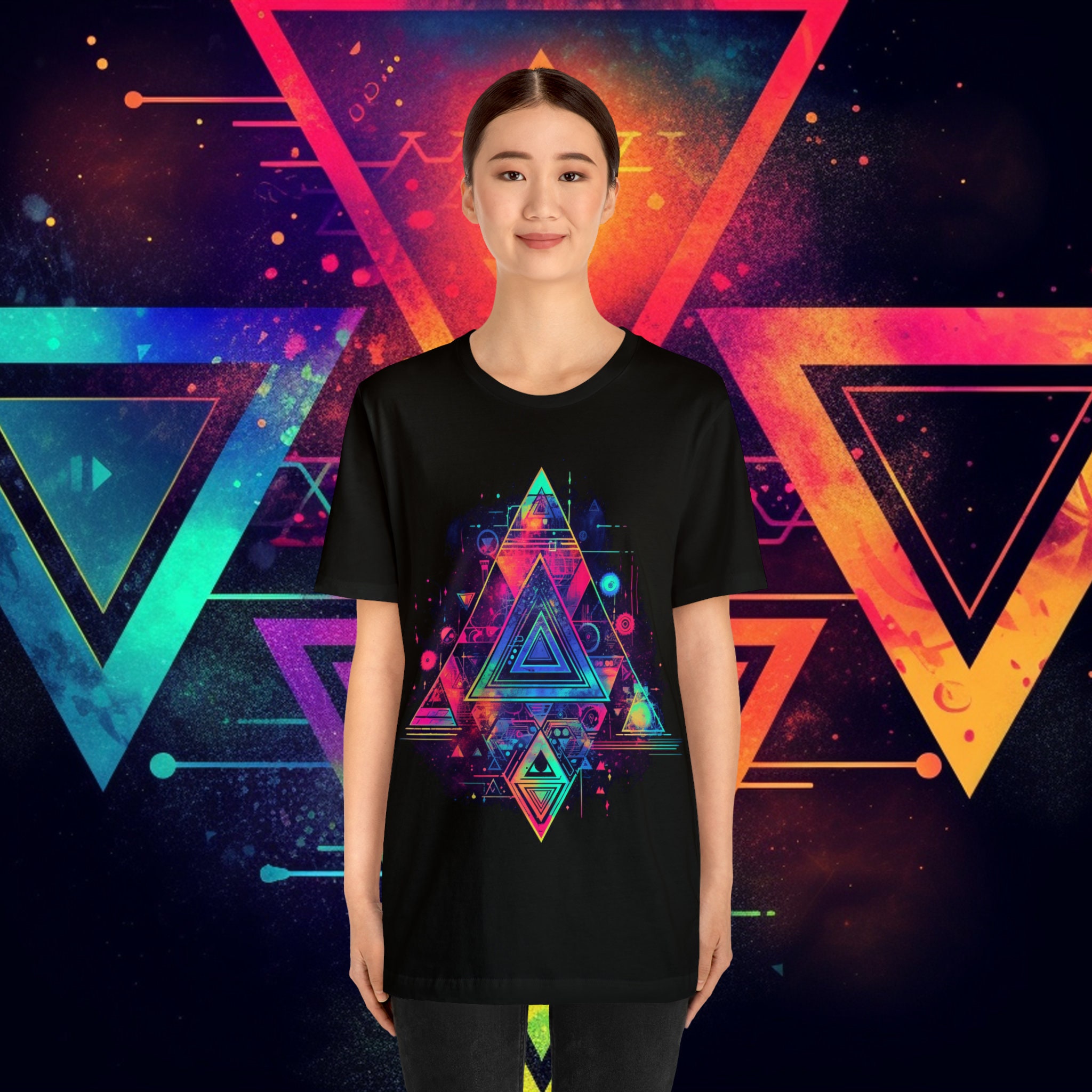 Psychedelic Pyramid Tshirt, Trippy Futuristic Egyption Art T-shirt ...