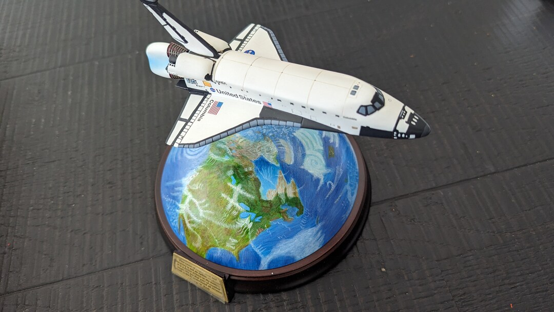 Space Shuttle Columbia Model From the Danbury Mint 2004 - Etsy