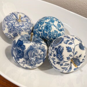 Chinoiserie Apple Style Decor, Blue and White Home Decor - Etsy