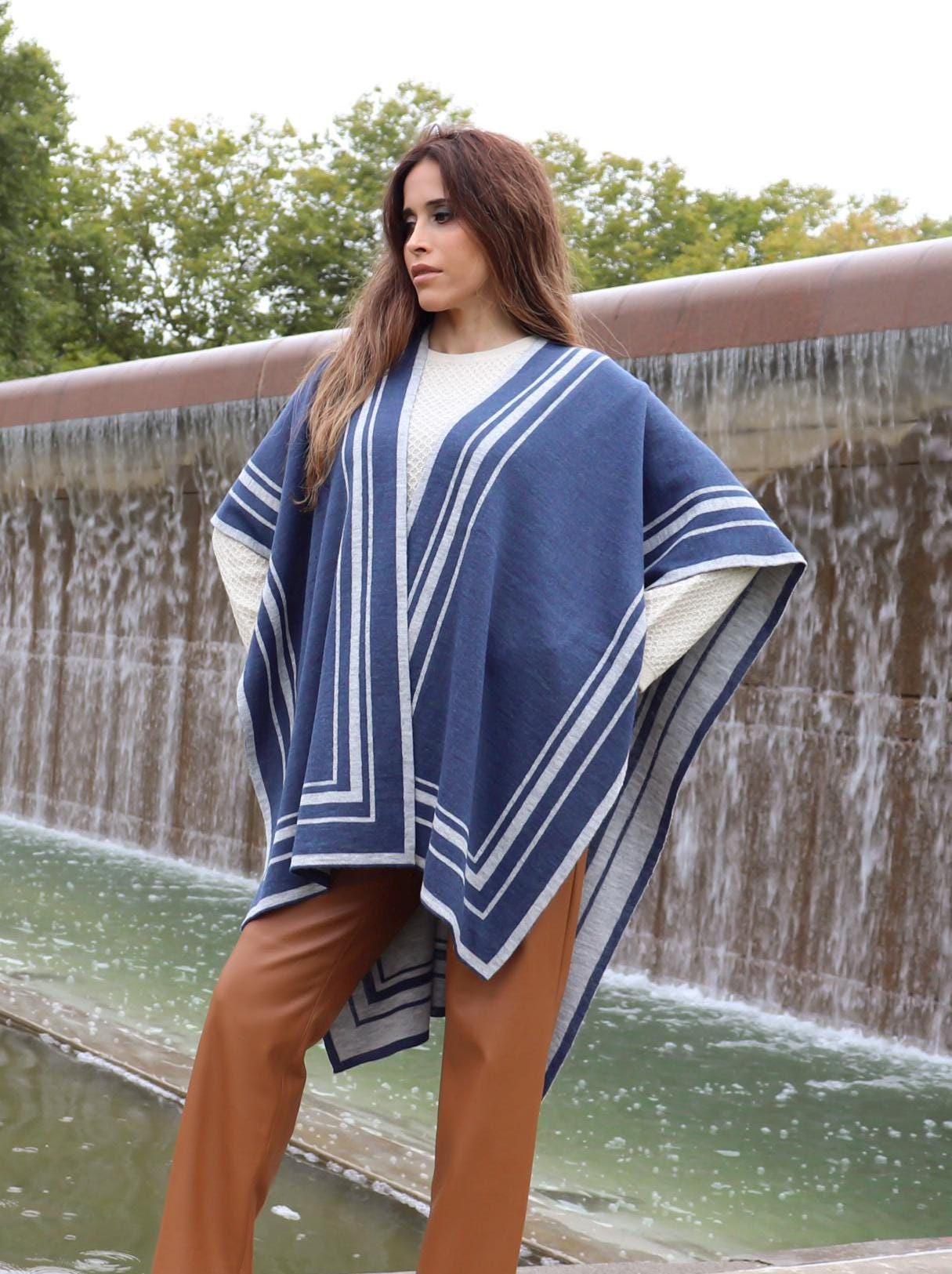 Reversible Dual Tone Ruana/ Peruvian Alpaca Ponchos / Peruvian Fashion ...
