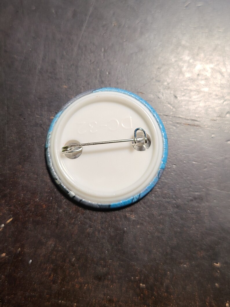 Detroit Become Human - Connor Pin Back Button - Etsy