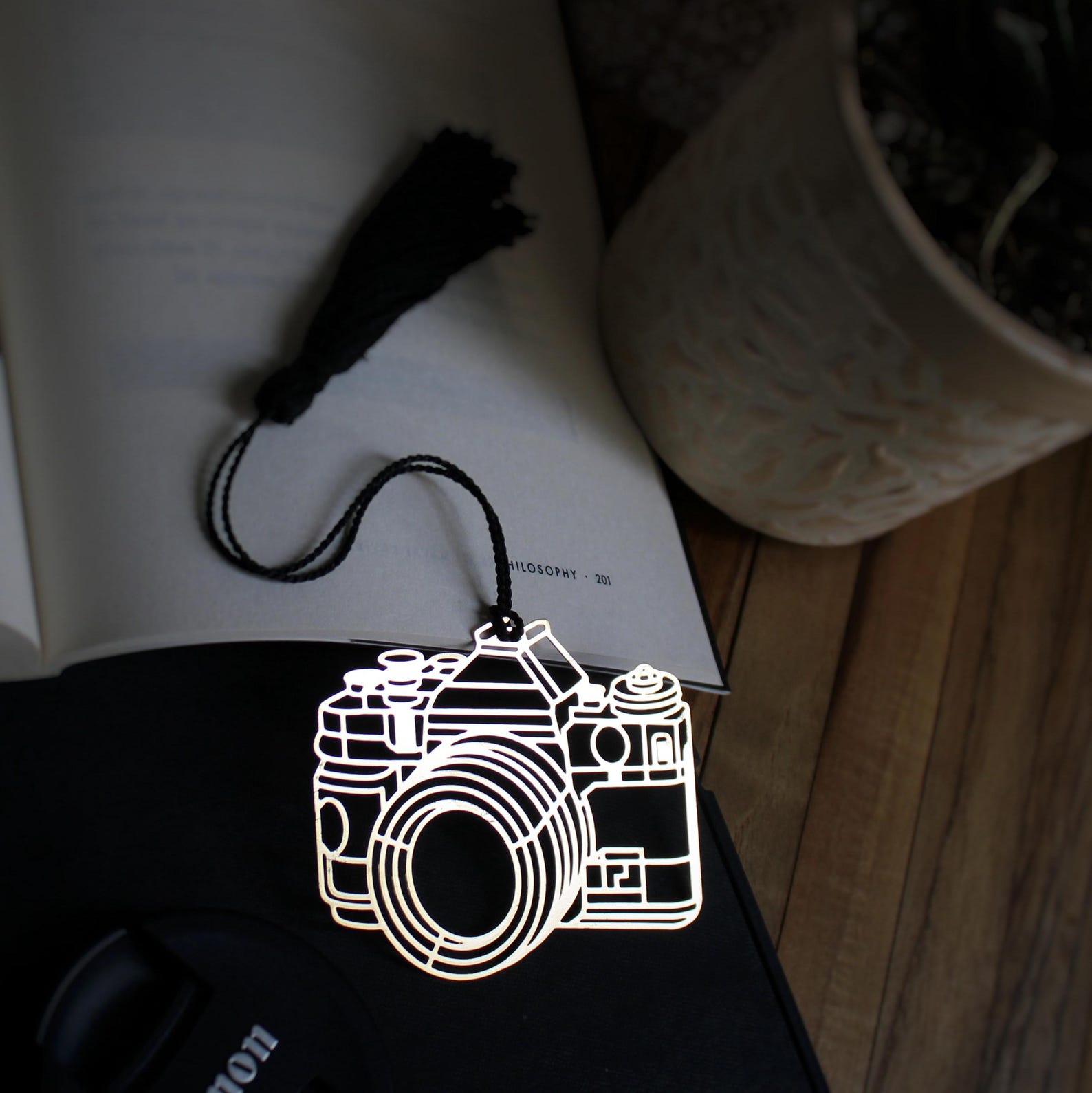 Handmade Brass DSLR Camera Bookmark: Gift for Photography Lovers - Etsy