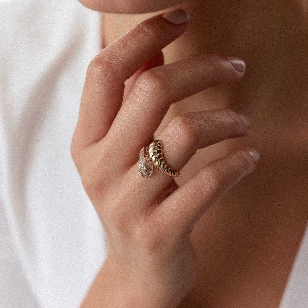 Solid Gold Croissant Ring: Twisted Statement Jewelry - Etsy