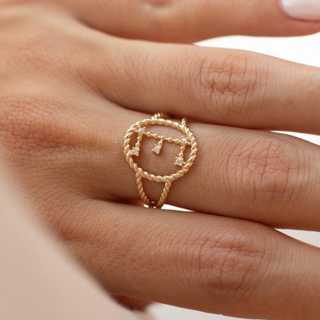 Real Solid Gold E Letter Ring – Elegant Twisted Design Ring With Stones ...